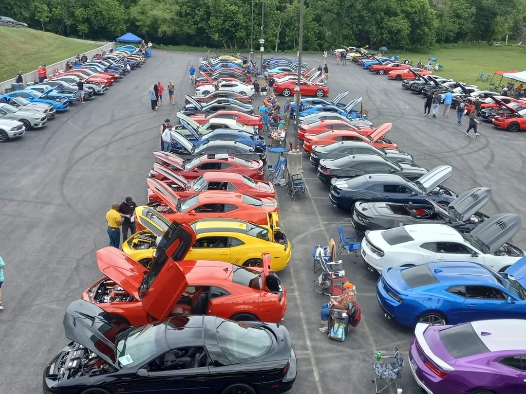 Mustang Versus Camaro Showdown – The official website of the Mustang ...